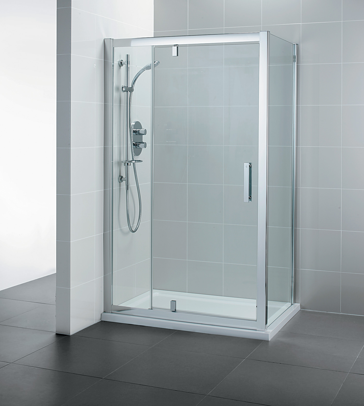 Ideal Standard Synergy 1200mm Pivot Shower Door And Inline Panel